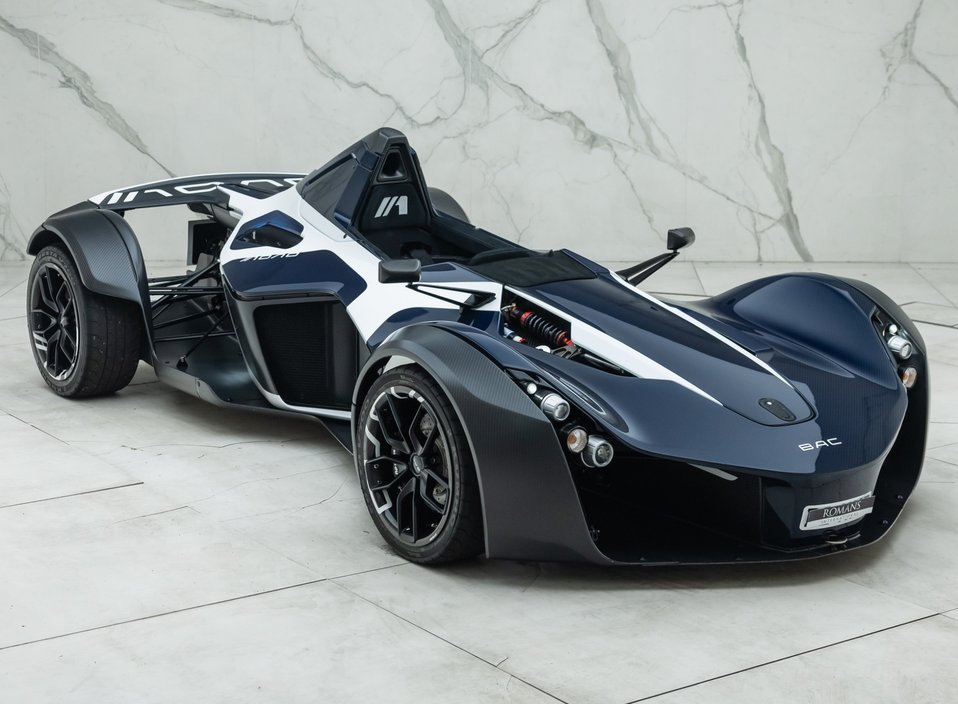 Used Bac Mono for sale | Blue Tinted Carbon & Pearlescent White