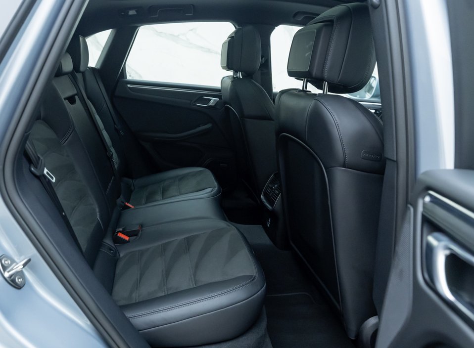 Used Porsche Macan GTS for sale | Dolomite Silver Metallic