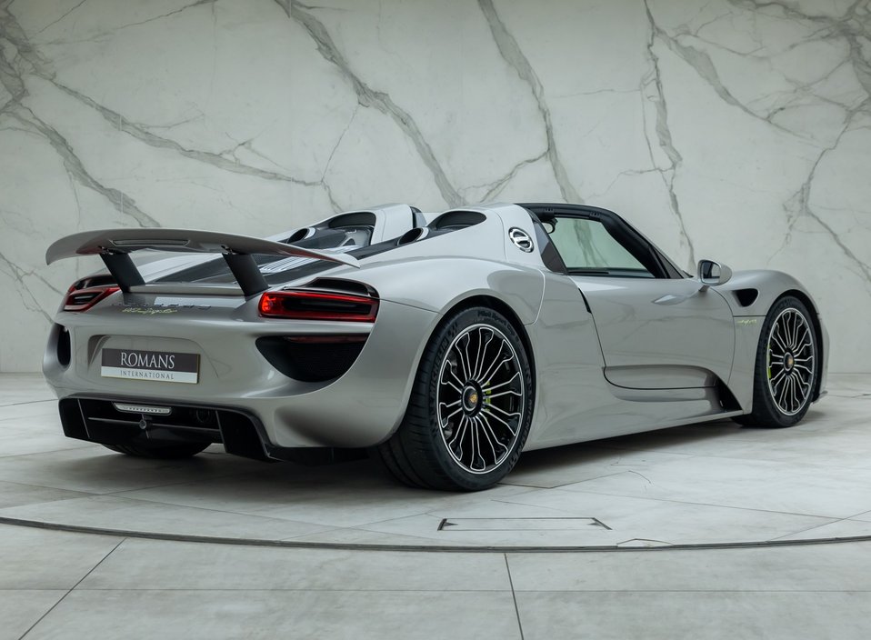 Used Porsche 918 Spyder for sale | Platinum Silver Metallic