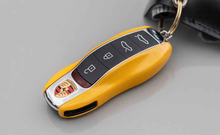 Used Porsche 718 Cayman GT4 for sale | Crayon