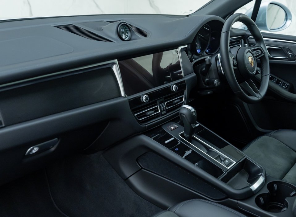 Used Porsche Macan GTS for sale | Dolomite Silver Metallic