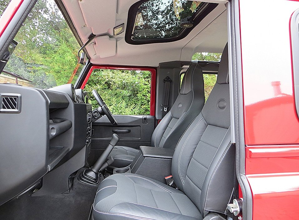 Used Land Rover Defender 90 XS for sale | Firenze Red