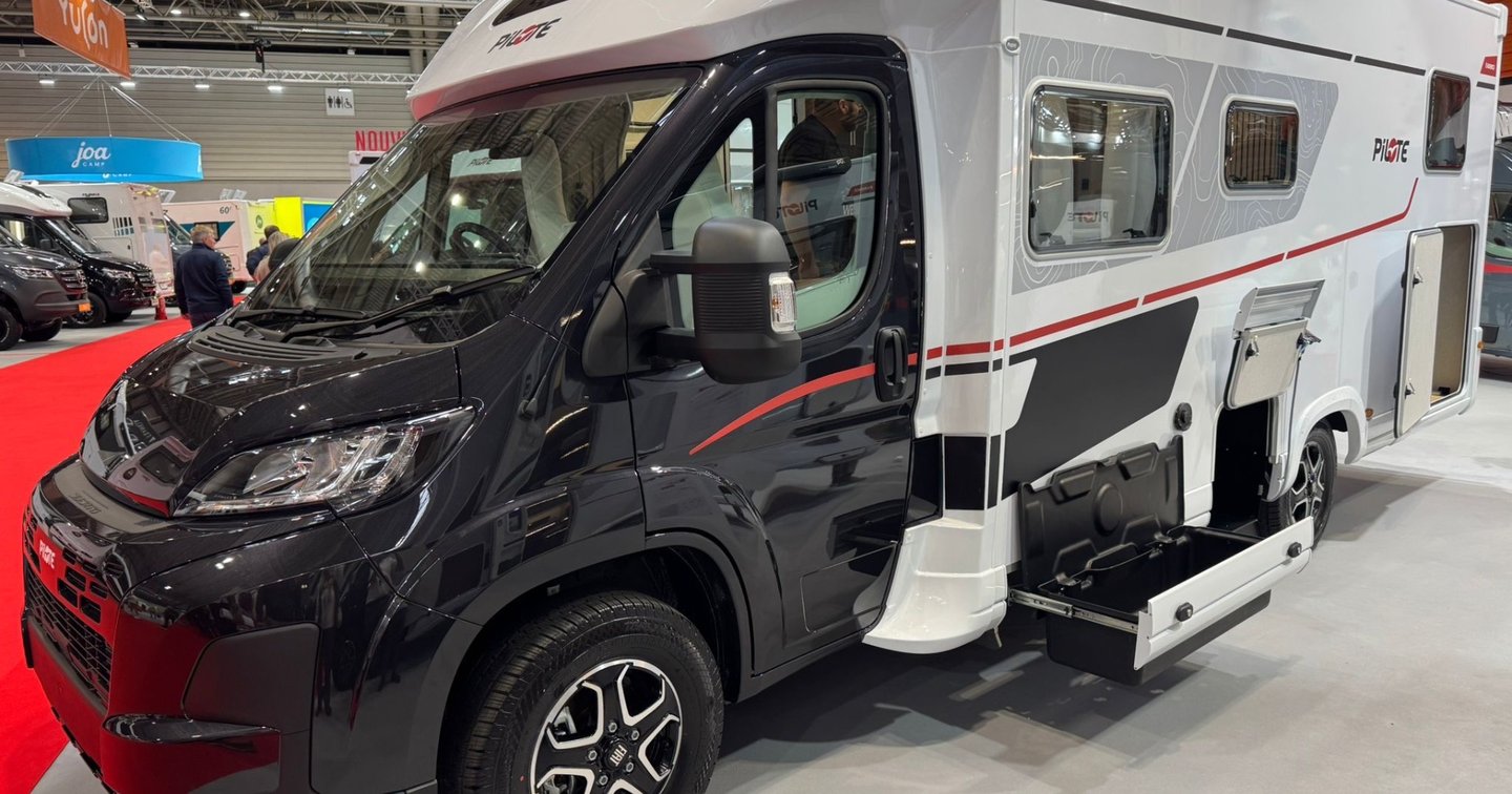 New Pilote P740FGJ Evidence 2026 MODEL SHOW VAN for sale | AMC ...