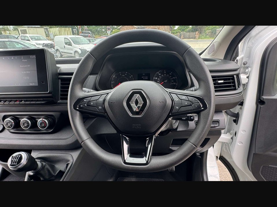 Used 2023 Renault Trafic 2.0 Trafic SL30 Advance Blue dCi for sale | C ...
